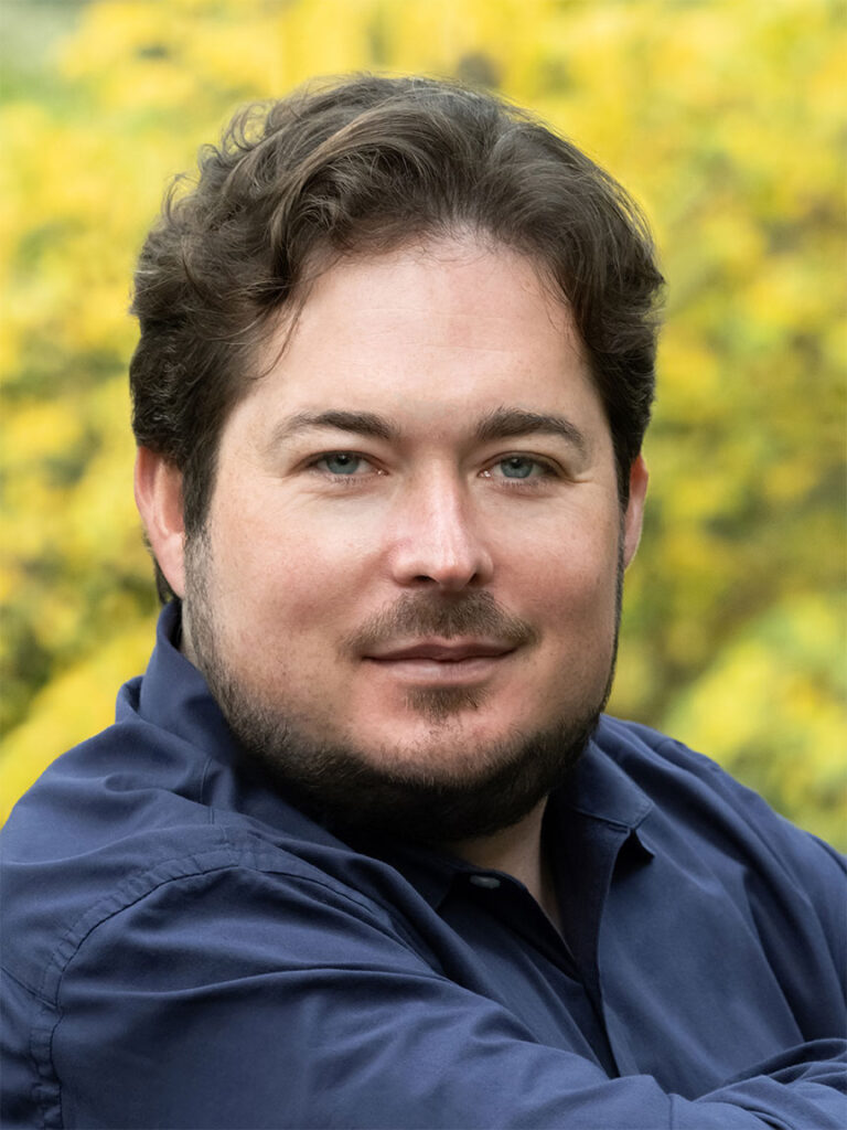 Geoffrey Cain Home - Geoffrey Cain